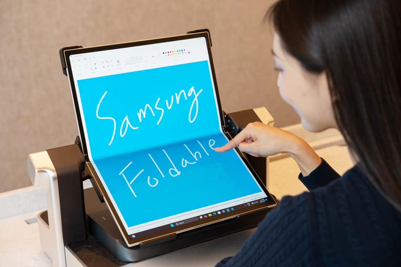 Samsung Unveils its Largest Foldable OLED, new Slidable Panels - SammyGuru