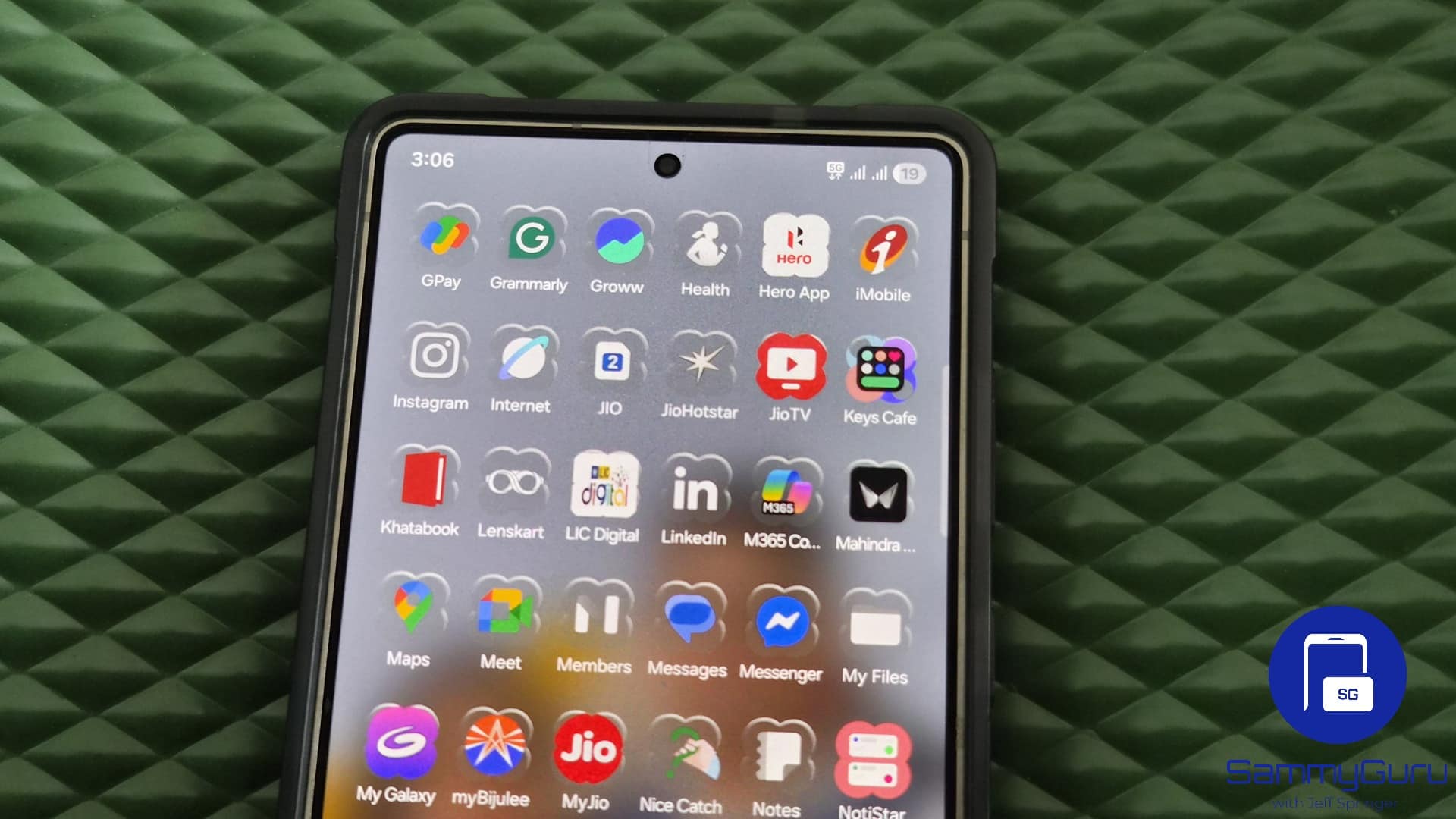 Apply One UI Sans System-Wide on One UI 8 with This Simple Trick ...