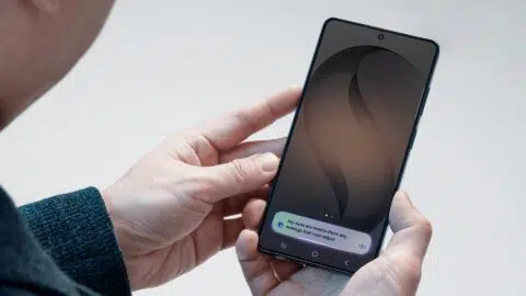 Samsung to Supply Privacy Display to Rival Brands, but Galaxy S27 Pro ...